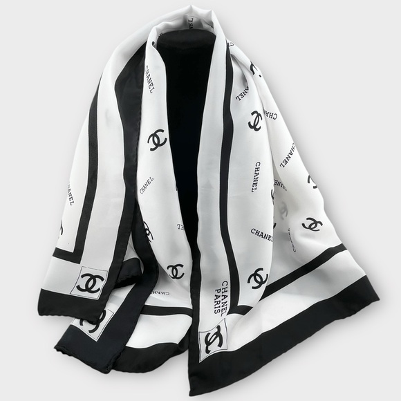 CHANEL | Accessories | Chanel Paris Vintage Black White Screen Printed ...
